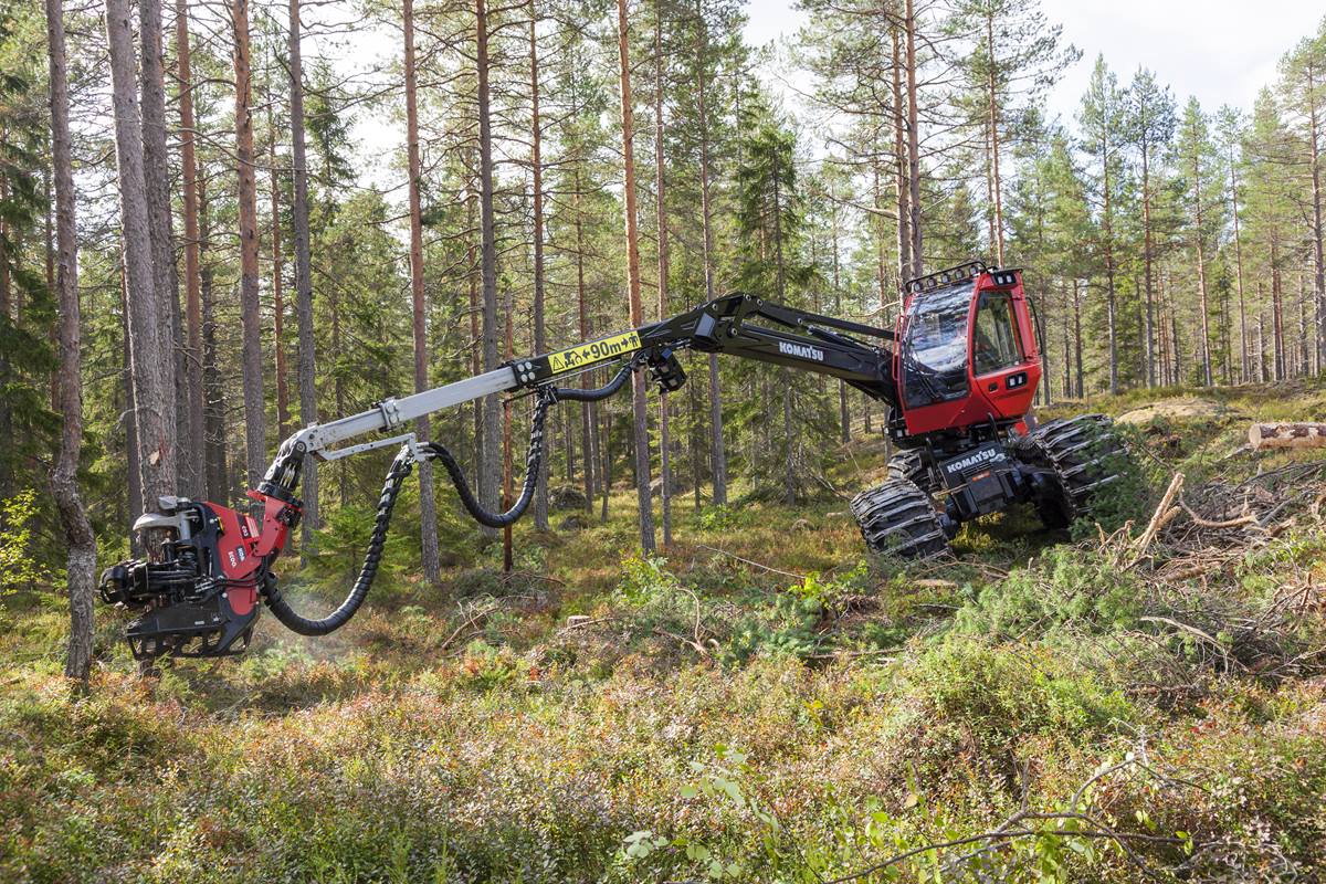 Komatsu 911 harvester